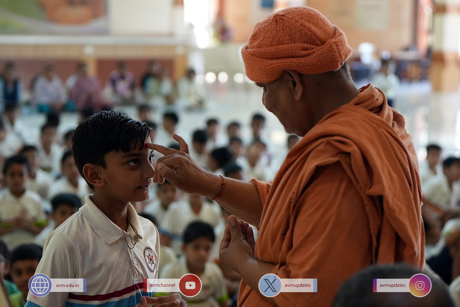 Std 1 to 6 Anand Sabha with Pujya Suhrad Swamiji - Atmiya Vidya Mandir